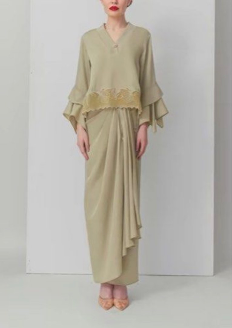 Dplkl azalea sage green kurung, Women's Fashion, Muslimah Fashion, Baju ...