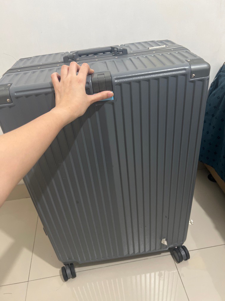 Koper 32 inch kapasitas besar, Fesyen Pria, Tas & Dompet , Tas Kantor ...