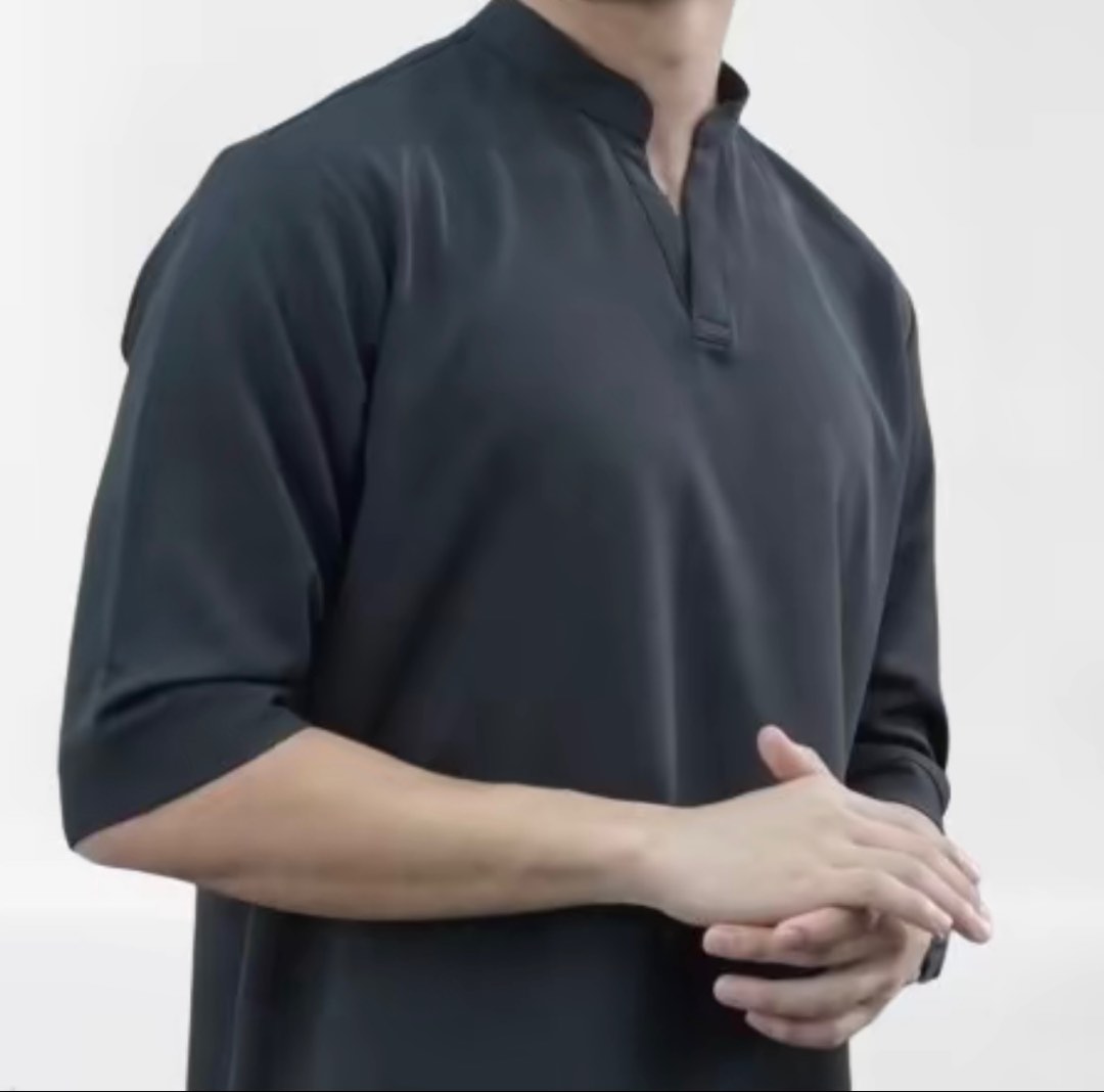 Kurta Lengan 3 Suku V Neck Hitam, Men's Fashion, Muslim Wear, Tops on ...