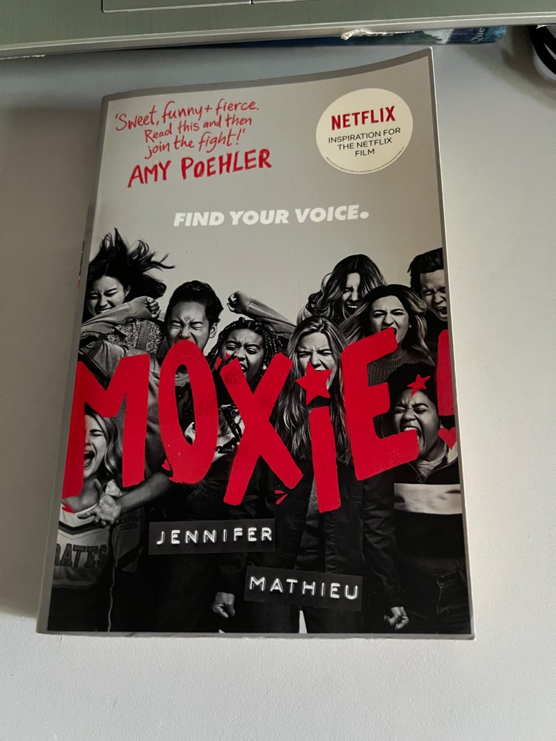 moxie book, Hobbies & Toys, Books & Magazines, Storybooks on Carousell