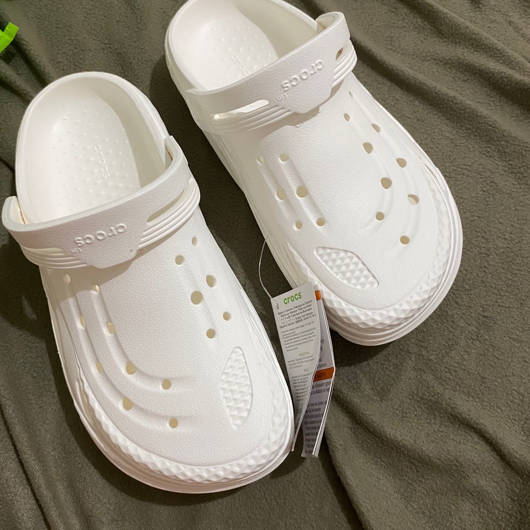 Original white crocs, Women's Fashion, Footwear, Slippers and slides on ...