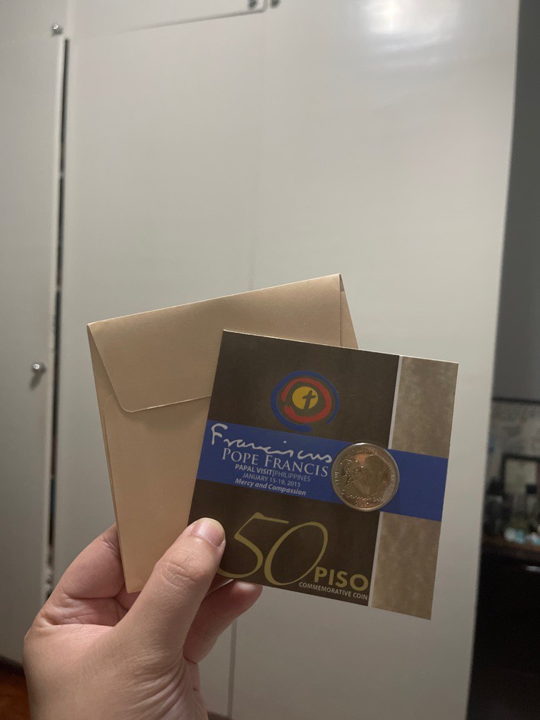 Pope Francis P50 Peso Commemorative Coin, Hobbies & Toys, Memorabilia ...