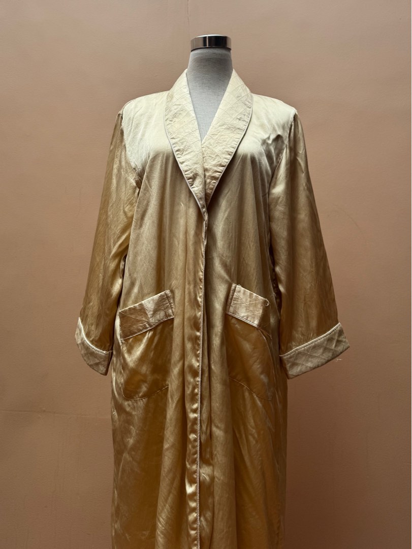 Real Silk Robe, Women's Fashion, Undergarments & Loungewear on Carousell