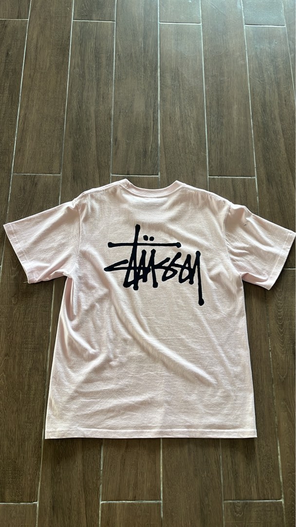 Stussy Signature, Men's Fashion, Activewear on Carousell