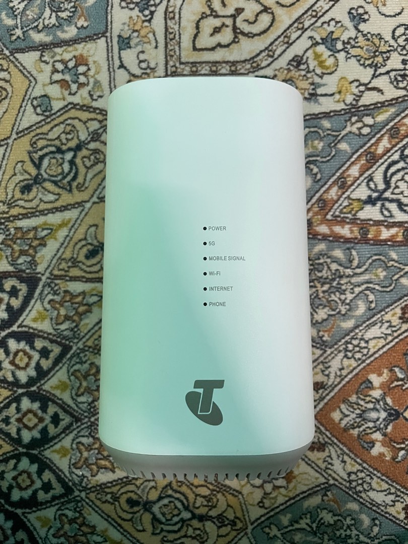 Telstra Arcadyan AW1000 5G CPE/ Modem, Computers & Tech, Parts ...