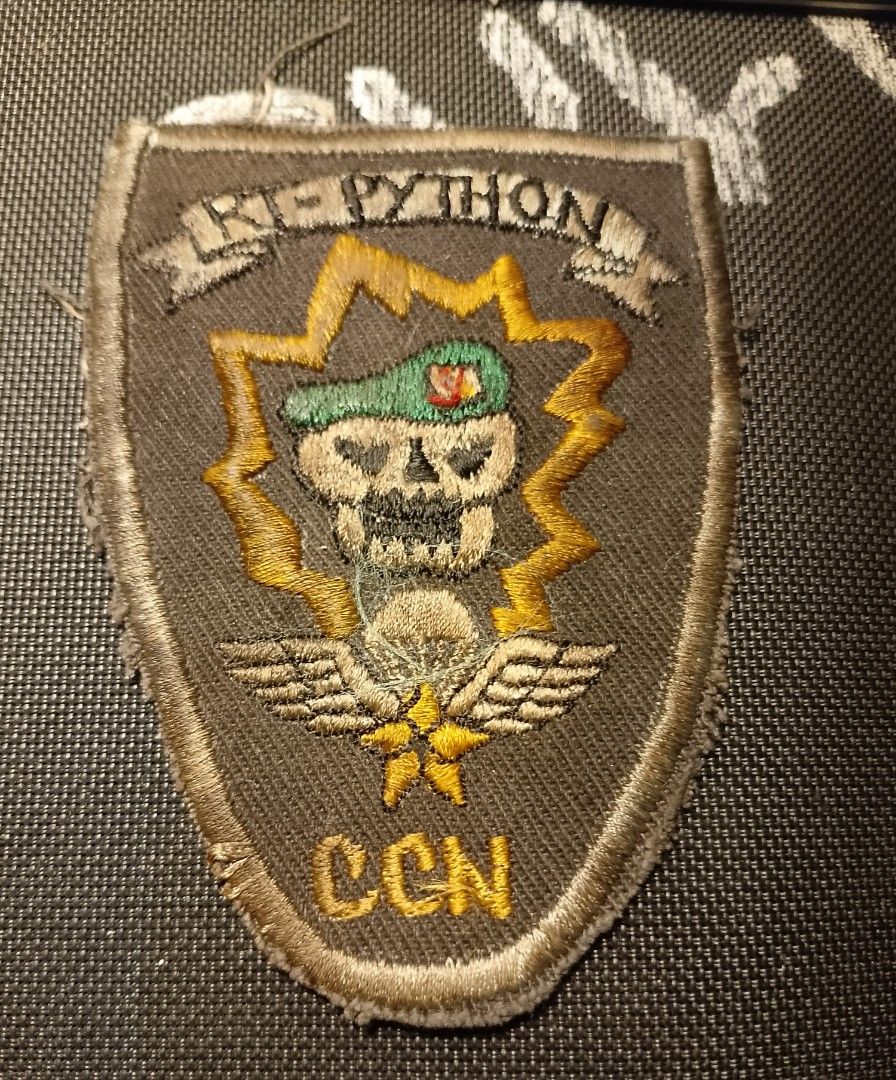 US Army 5th Special Forces RT Python CCN SHELLBURST Vietnam War Patch S ...