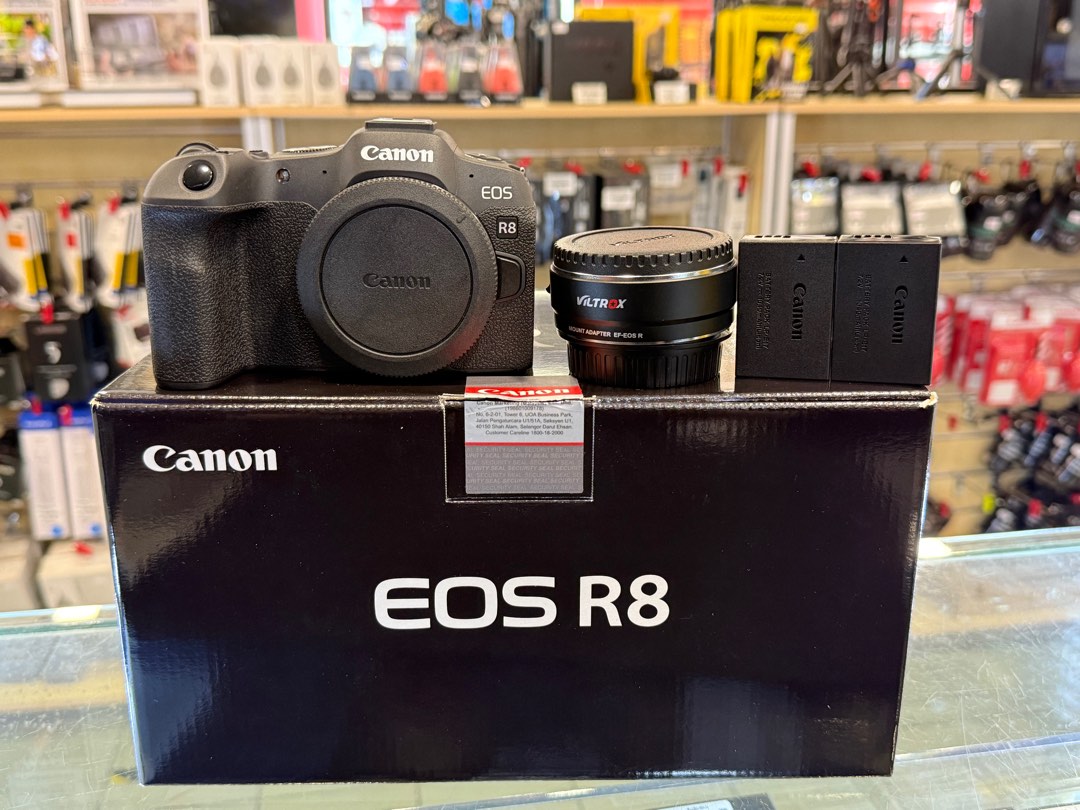 USED-Canon EOS R8 Camera With 2 original battery LP-E17 free VILTROX EF ...