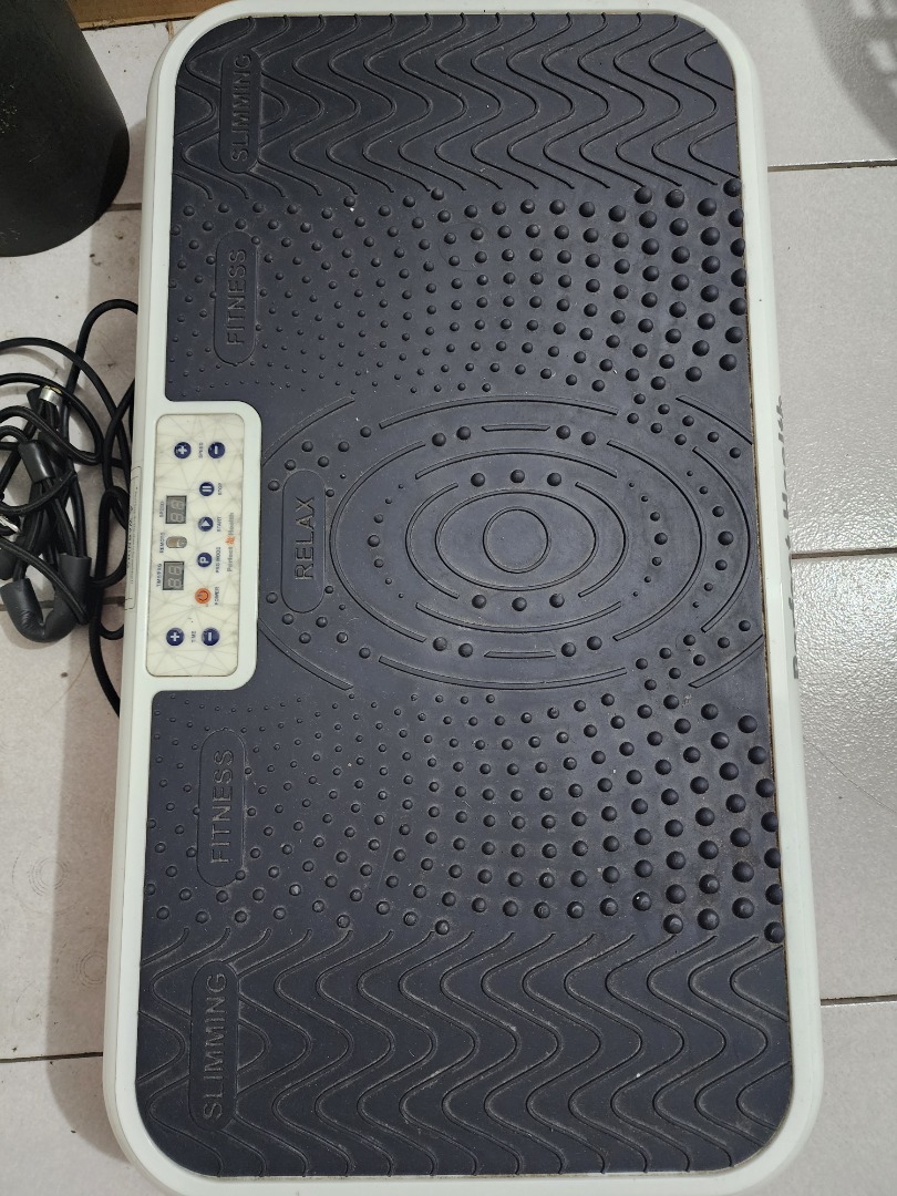 Vibration weight loss machine, Sports Equipment, Exercise & Fitness ...