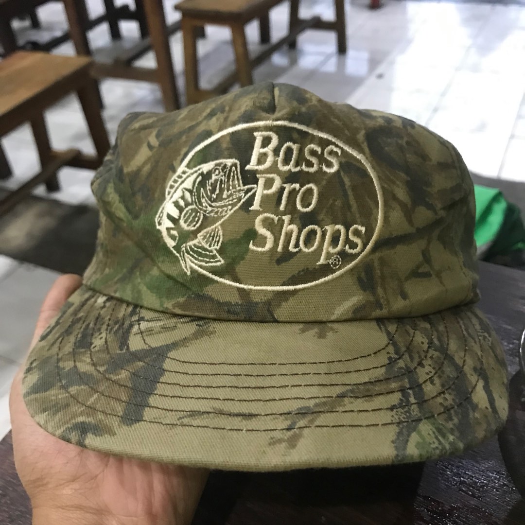 Vintage Bass Pro Shops realtree, Fesyen Pria, Aksesoris, Topi di Carousell