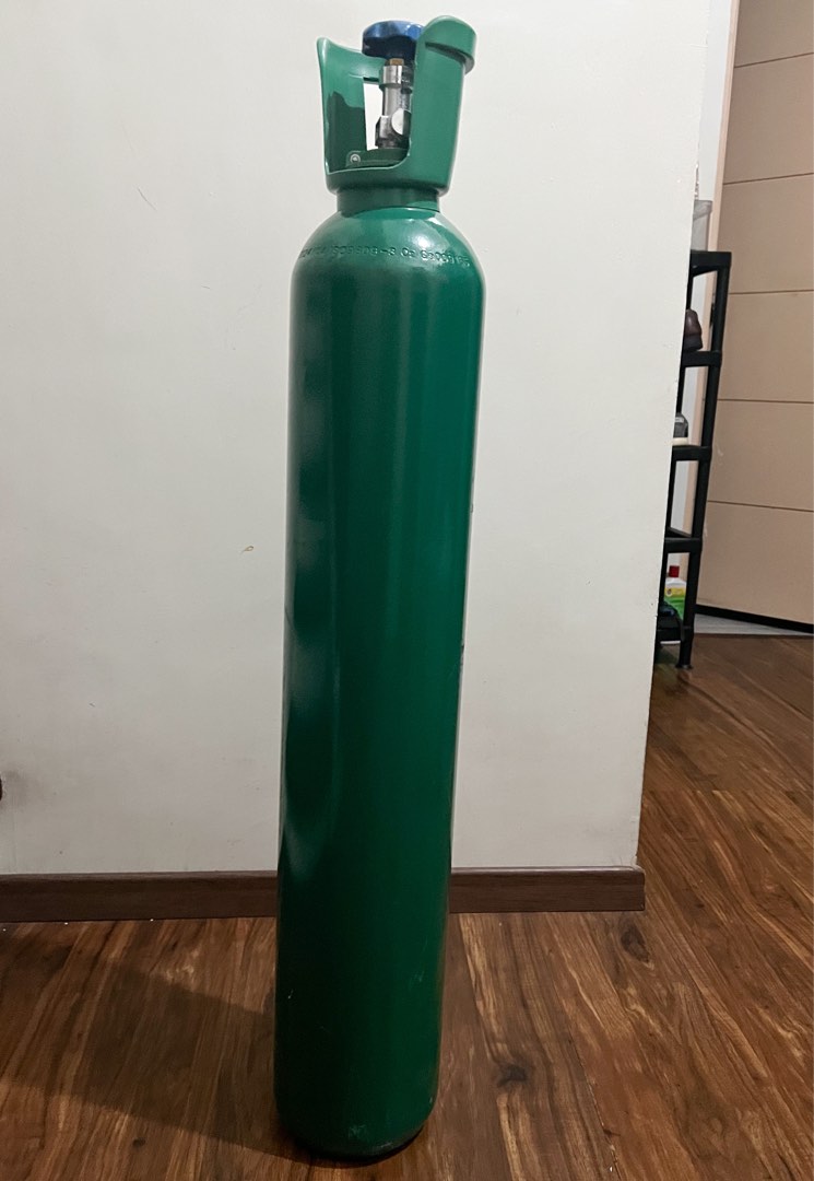 20 lbs oxygen tank (with full tank of oxygen), Everything Else, Others ...