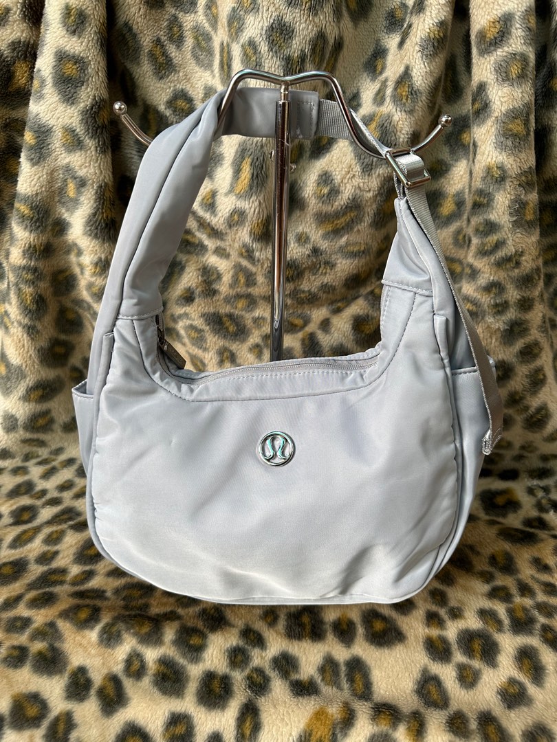 Authentic Lululemon Shoulder Bag, Luxury, Bags & Wallets on Carousell