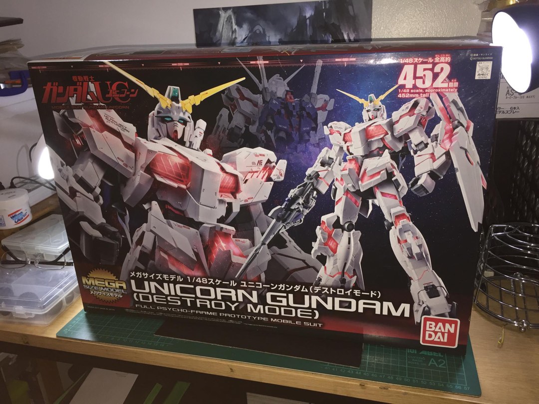 Bandai Unicorn Gundam Mega Size model kit, Hobbies & Toys, Toys & Games ...