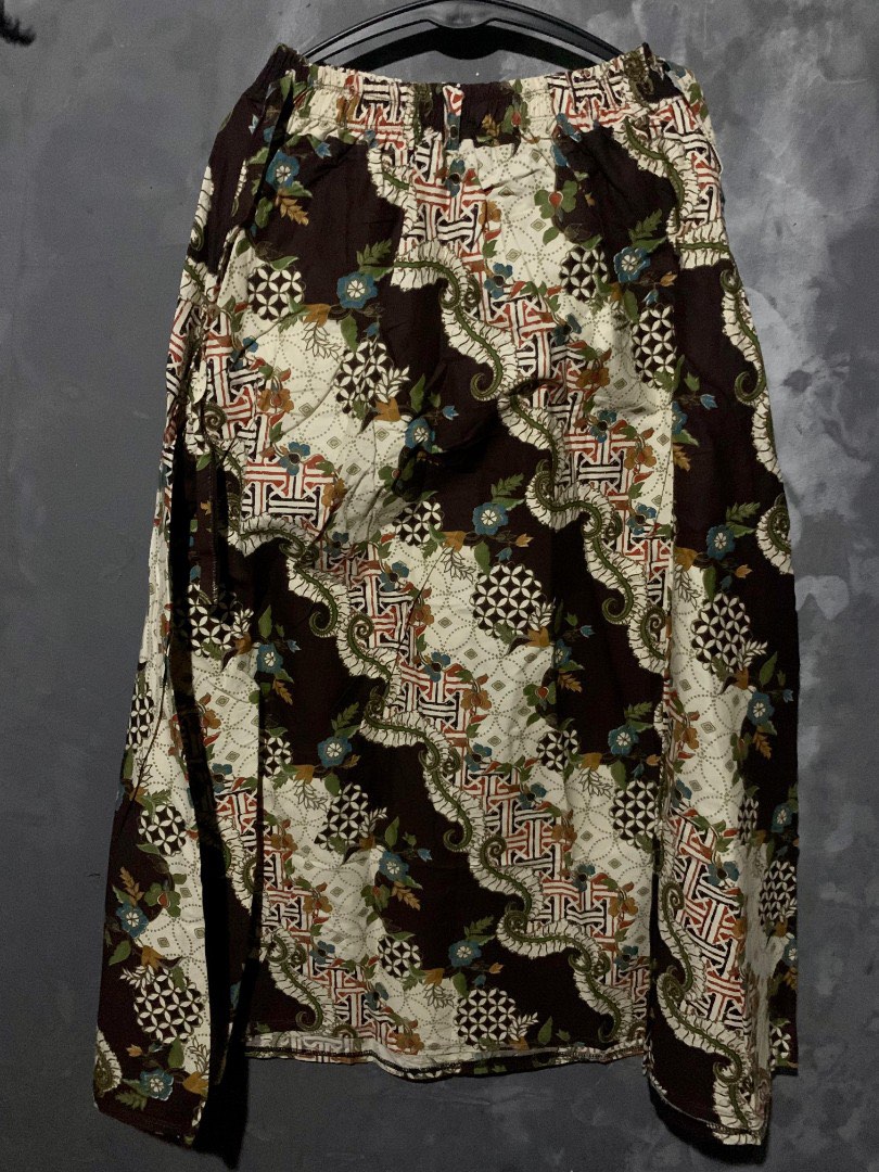 Batik Skirt (Rok Batik) Pinggang Full Karet Model A-line, Fesyen Wanita ...
