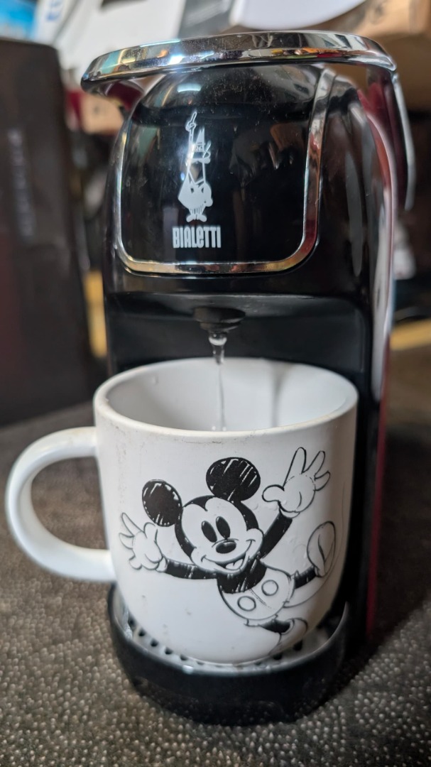 Bialetti New Break Coffee Maker Machine, TV & Home Appliances, Kitchen ...