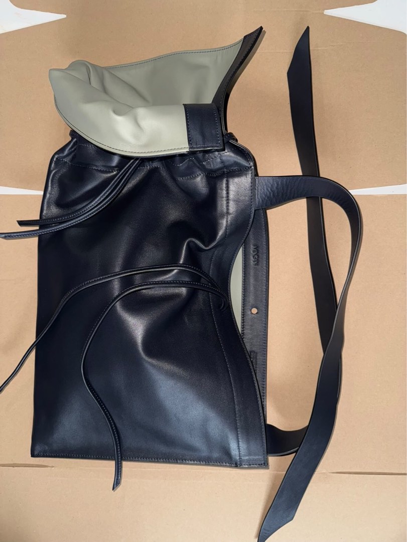 BRAND NEW Minsan Objects Pigang-Piga Bag, Men's Fashion, Bags, Sling ...