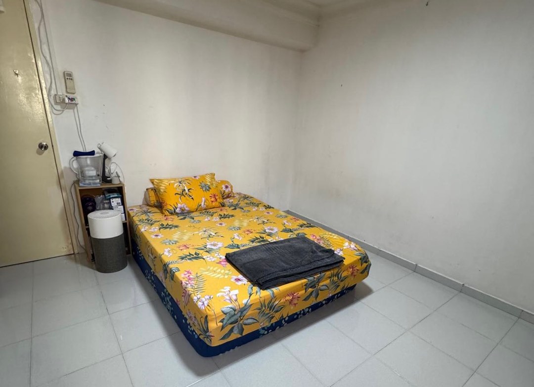 Common room for rent, Property, Rentals, Room Rentals on Carousell