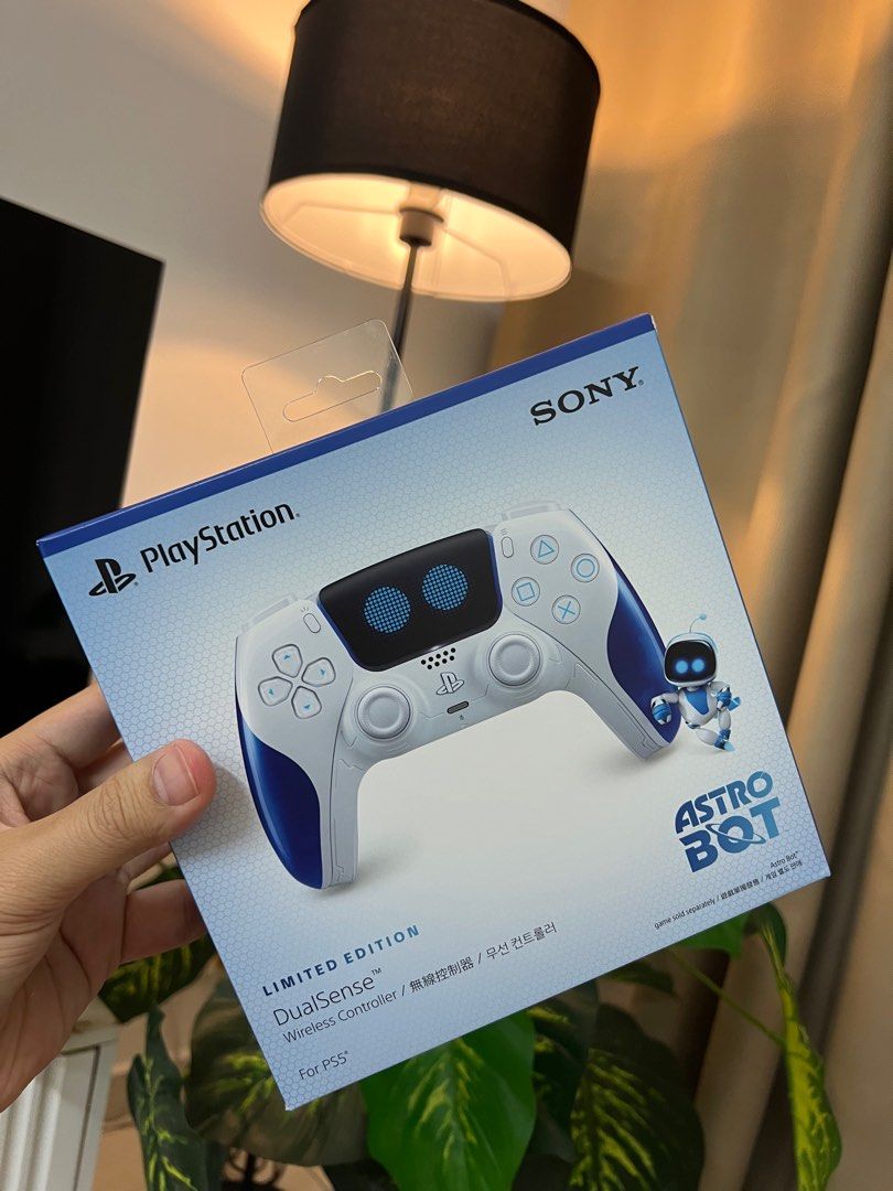 Dualsense PS5 AstroBot Myset, Video Gaming, Video Game Consoles ...