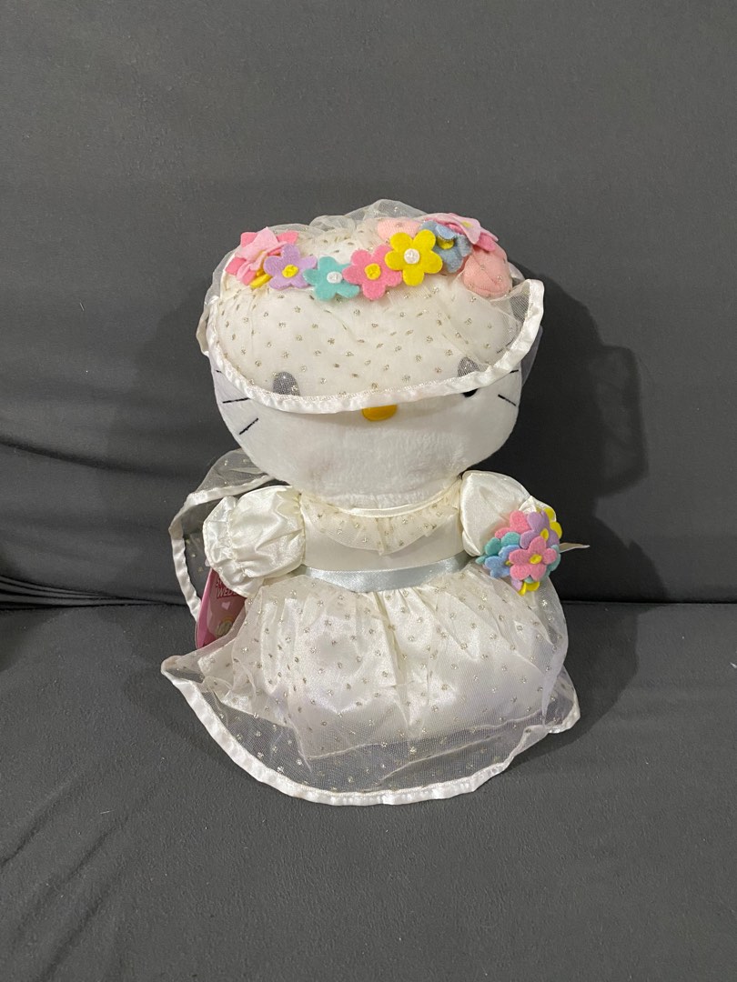 Hello Kitty Sweetheart Wedding Plush, Hobbies & Toys, Toys & Games on ...