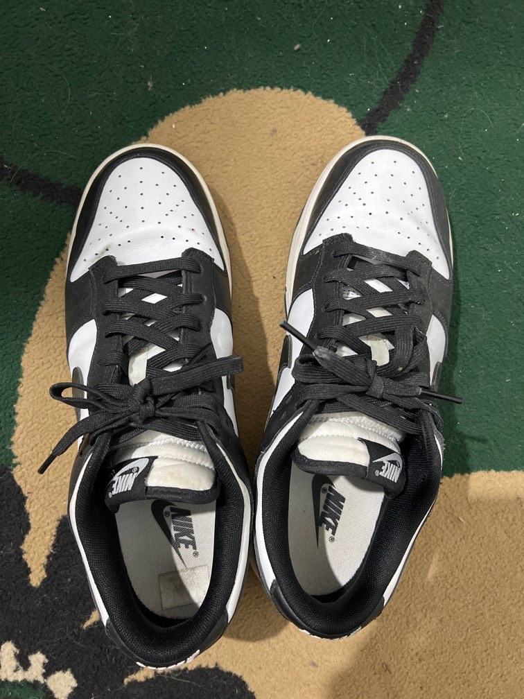 Nike sb dunk panda, Fesyen Pria, Sepatu , Sneakers di Carousell