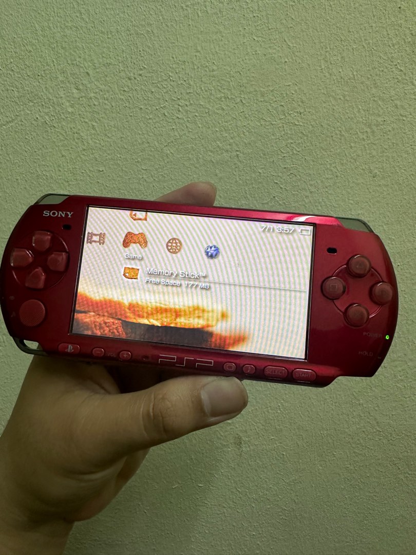 Psp 3000 jailbreak + 128gb memory card, Video Gaming, Video Game ...