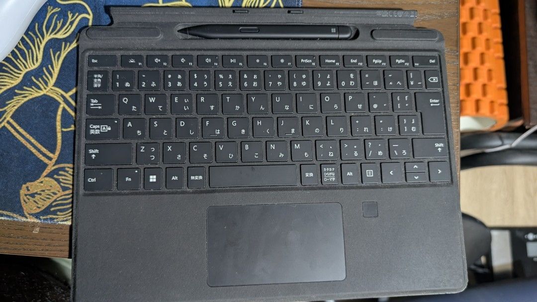 Surface Pro Signature Keyboard with fingerprint scanner and Slim Pen 2 ...
