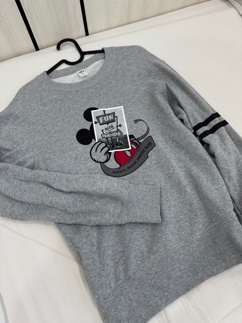 Uniqlo Mikey long sleeve, Men's Fashion, Tops & Sets, Tshirts & Polo ...