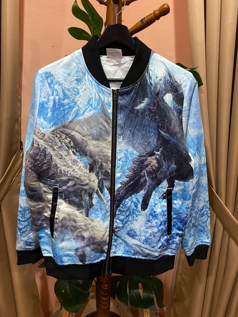 UNIVERSAL STUDIO X CAPCOM MONSTER HUNTER BOMBER JACKET, Men's Fashion ...