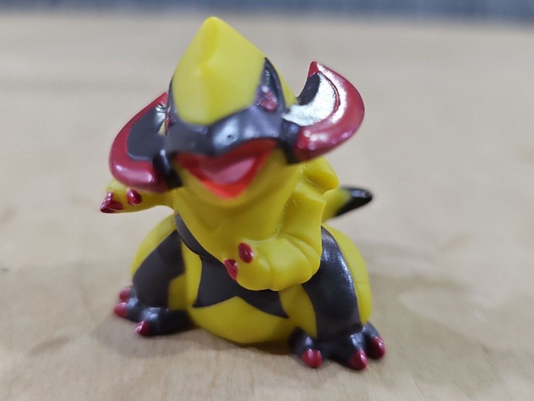 2021 Pokemon Pikachu Pika Pika Collection Mimikyu Figure Finger Puppet ...