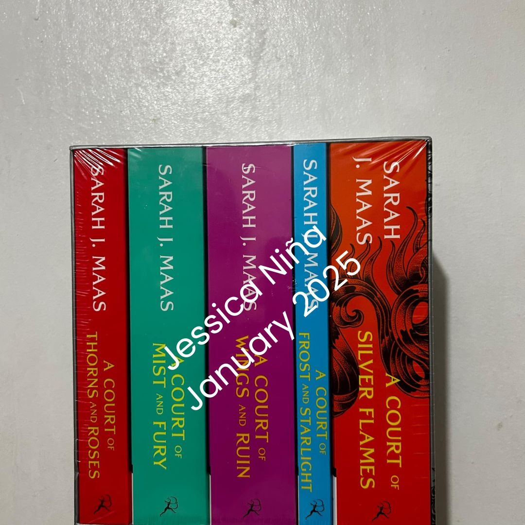 ACOTAR - Sarah J. Maas Series 5-Book Set, Hobbies & Toys, Books ...