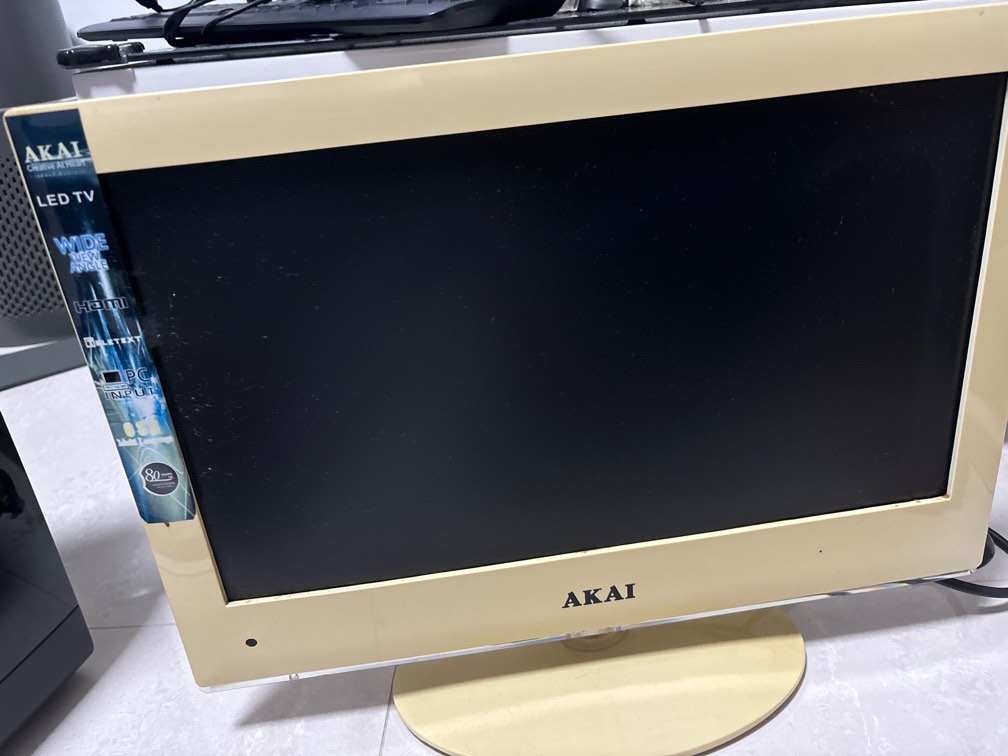 AKAI monitor, Computers & Tech, Desktops on Carousell