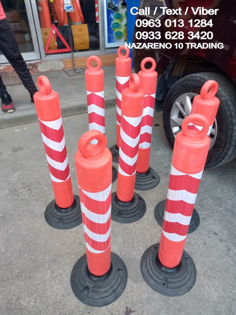 Boundable Bollard post with Reflector, Looking For on Carousell