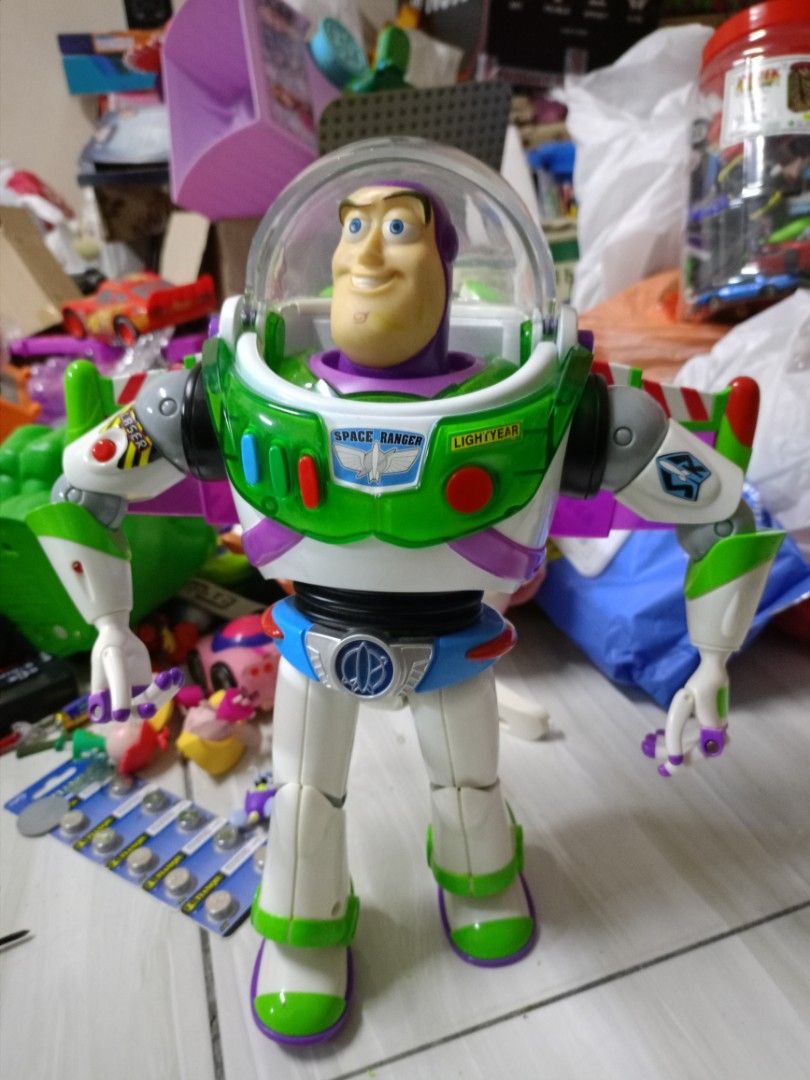 Buzz with utility belt, Hobbies & Toys, Toys & Games on Carousell