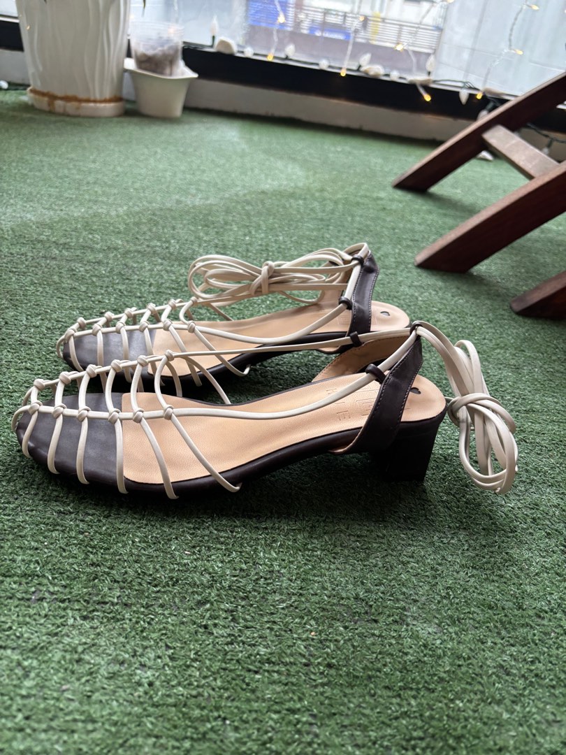 Hue Jabri Coco, Women's Fashion, Footwear, Heels on Carousell