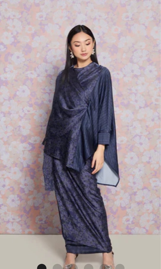 Kami Idea Carly Top, Women's Fashion, Muslimah Fashion, Tops on Carousell