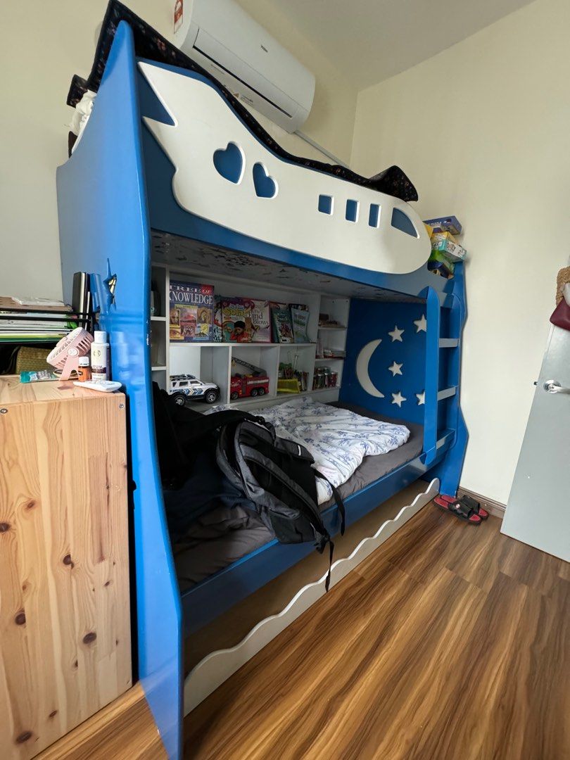 Katil double decker for kids, Furniture & Home Living, Furniture, Bed ...