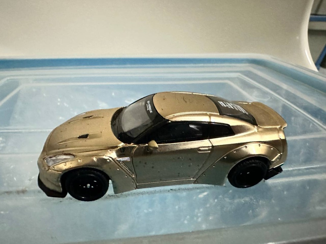 MINI GT R35 SATIN GOLD #30, Hobbies & Toys, Collectibles & Memorabilia ...