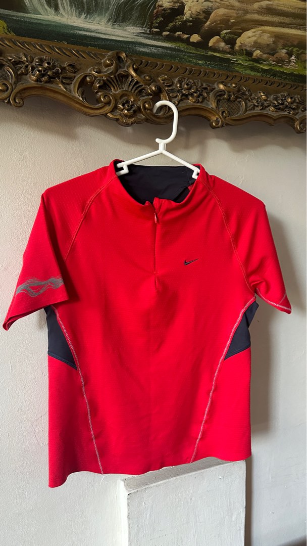 NIKE Sphere React Workout Shirt, Women's Fashion, Activewear on Carousell
