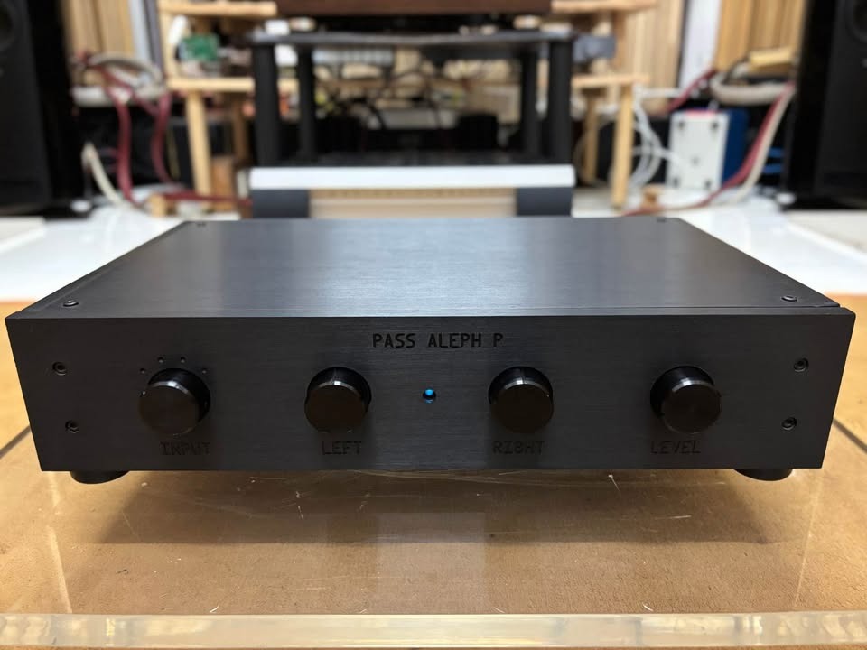 PASS LABS USA 1st EVER Preamp | Pure Class A w/ Dual Differential ...