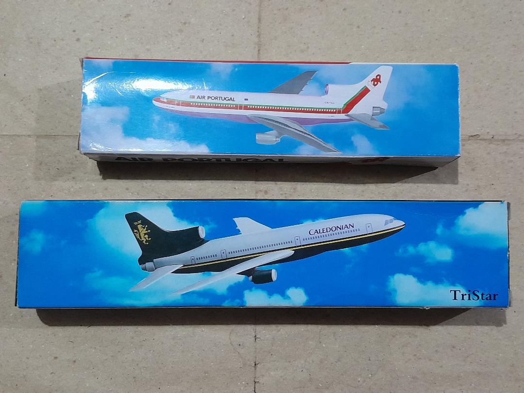 PLASTIC "SNAP-TOGETHER" L1011 TRISTAR AIRLINER MODEL PLANES DISPLAY Lot ...