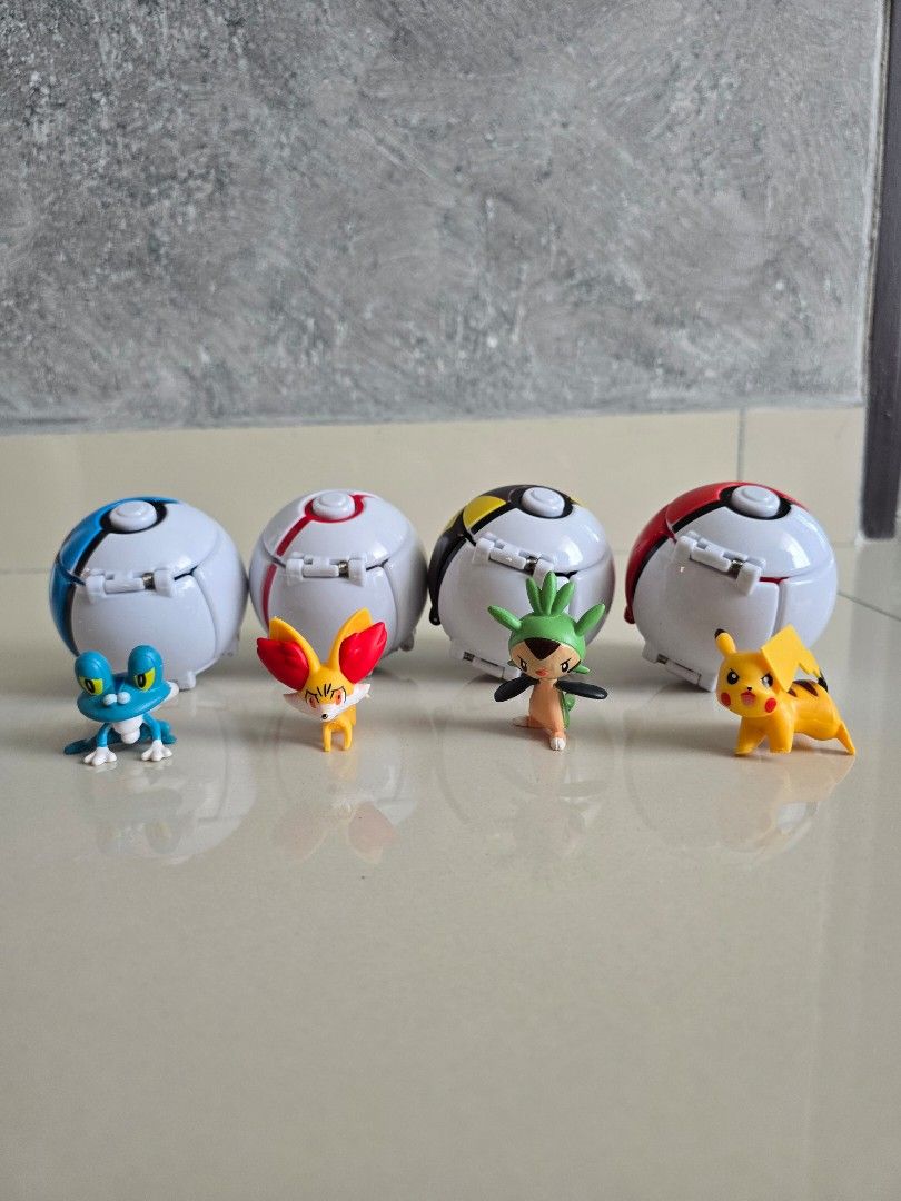Pokemon in folding pokeball with free Pokemon anime figurines, Hobbies ...