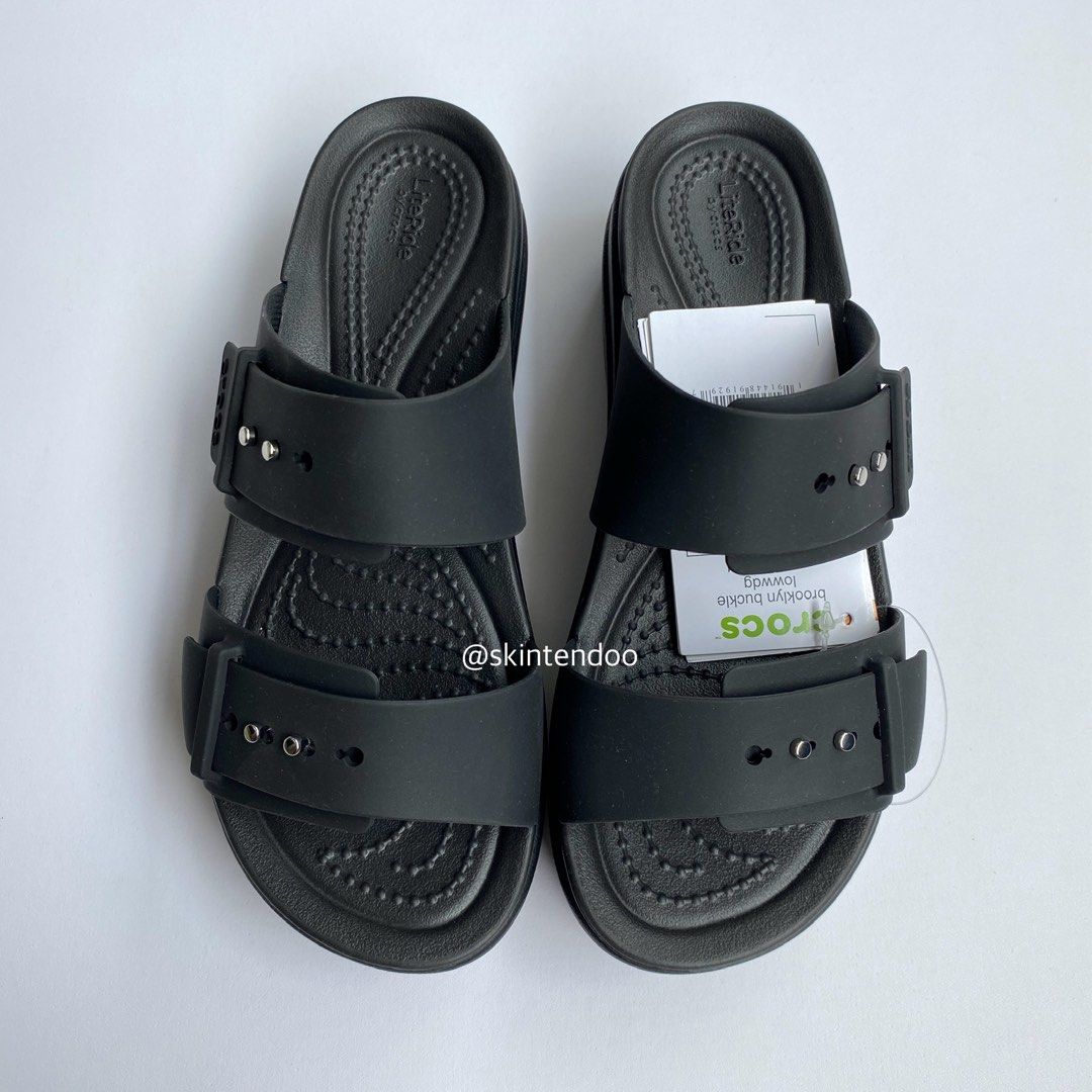 RESMI PT MAP Crocs Brooklyn Sandal Low Wedge Original, Fesyen Pria ...