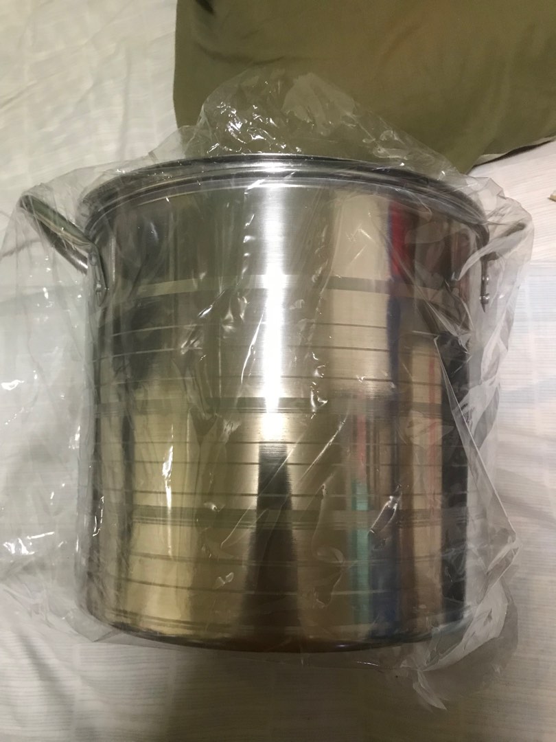 Rush sale!! Never used Stainless steel pot (Please see description and ...