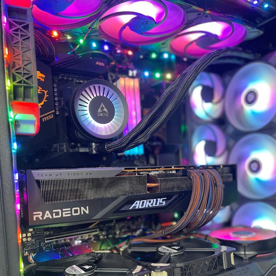 RX 7900XTX / Ryzen 9 5900X / 64gb Ram / 1TB SSD / 1200W / Win 11 High ...