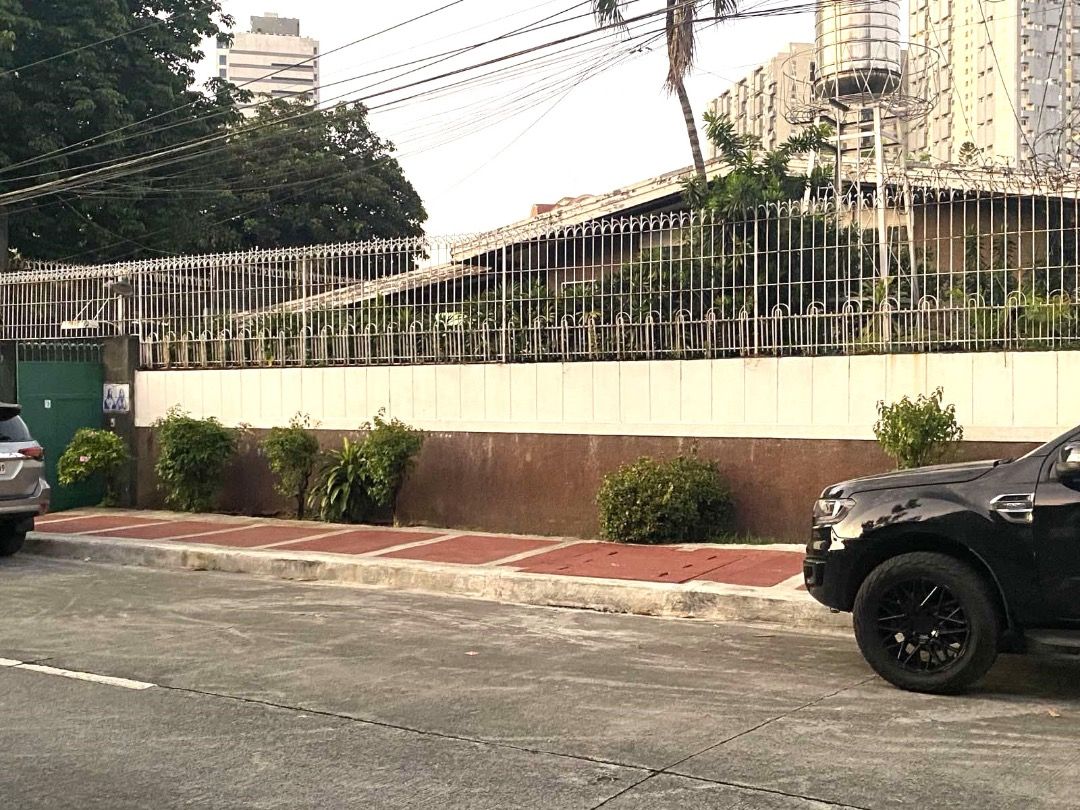 Timog - Tomas Morato Area: Scout Gandia House and Lot, Property, For ...