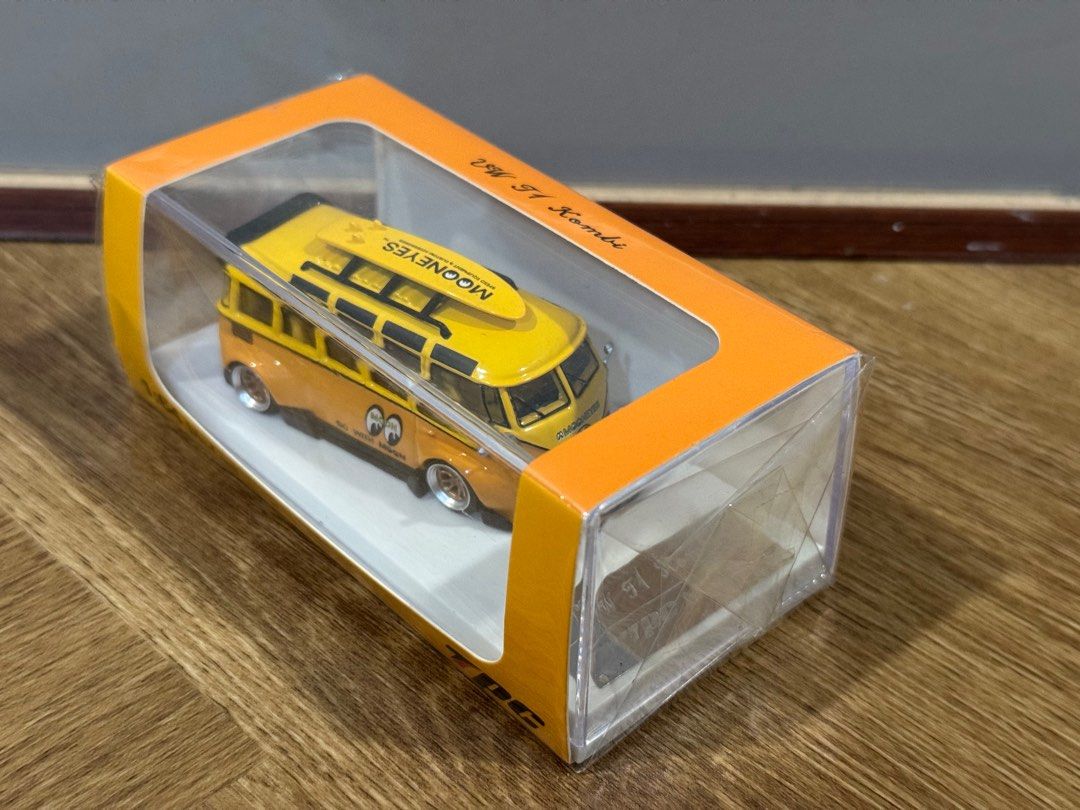TPC LMLF Volkswagen Bus VW RWB T1 Wide Body with base and mica box ...