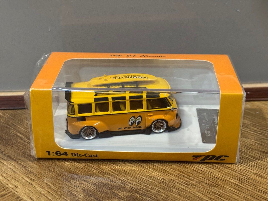 TPC LMLF Volkswagen Bus VW RWB T1 Wide Body with base and mica box ...