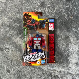 Transformers Core Class War of cybertron : Starscream, Hobbies & Toys ...