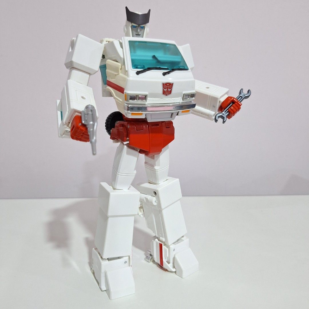 TRANSFORMERS MASTERPIECE RATCHET TAKARA TOMY ORIGINAL c/w SHADOW FISHER ...