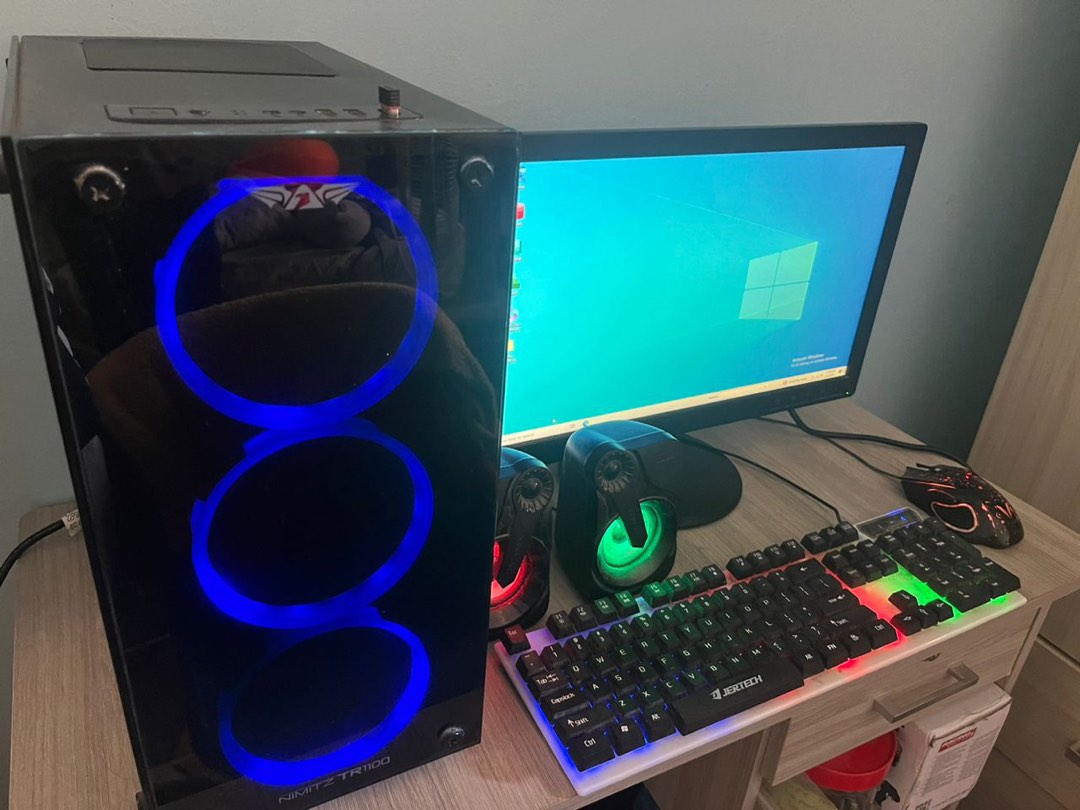 wts | budget/beginner pc gaming set up all in (keyboard/mouse/pc ...