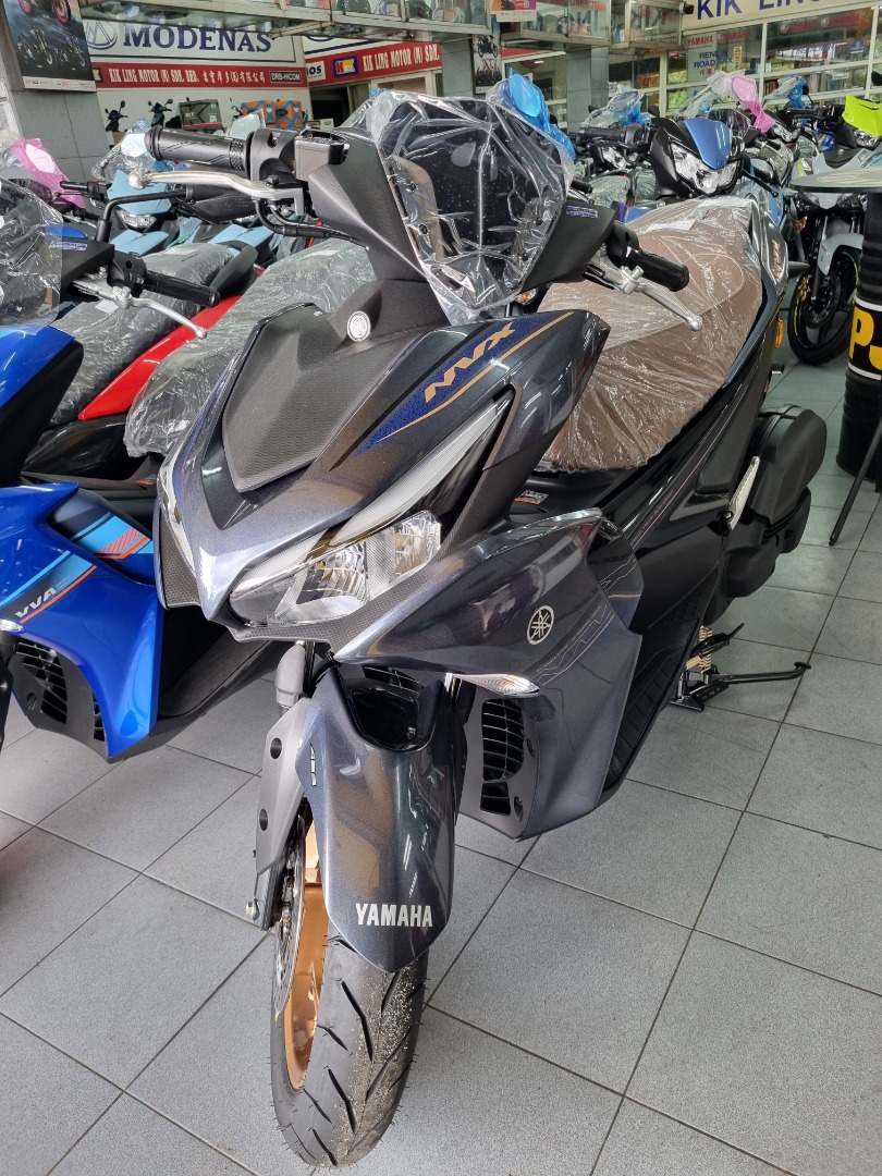 YAMAHA NVX ABS PREMIUM NAVY, Motorbikes on Carousell